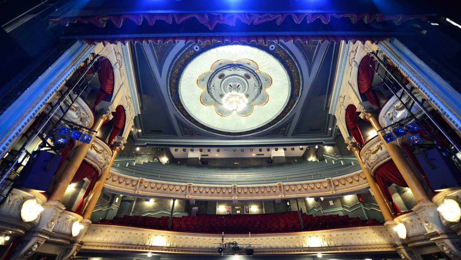 Cinderella @ Grand Opera House York - Christmas Pantomimes