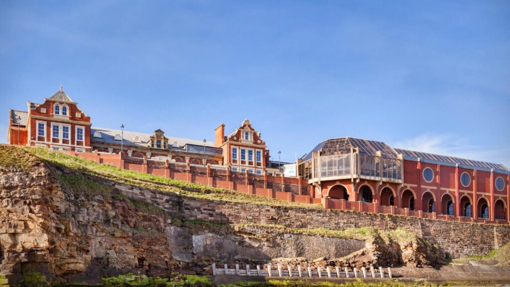 Whitby Pavilion Theatre - Christmas Pantomimes